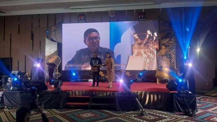 Unipa Indonesia Terima Anugerah Pos Kupang Award 2023 Sebagai Kampus ...