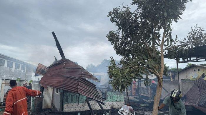 Rumah Warga Sikka di Kompleks Jalan Baru Hangus Terbakar, Kerugian Capai 400 Juta, Ini ...