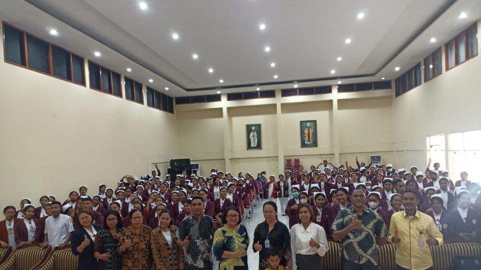 Mahasiswa Akper Lela Maumere Bahagia Ikut Seminar Ilmiah, Ini Alasannya ...