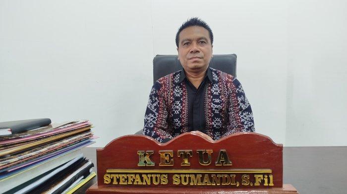 Hari Pers Nasional 2025, Ketua DPRD Sikka Stef Sumandi: Teruslah ...