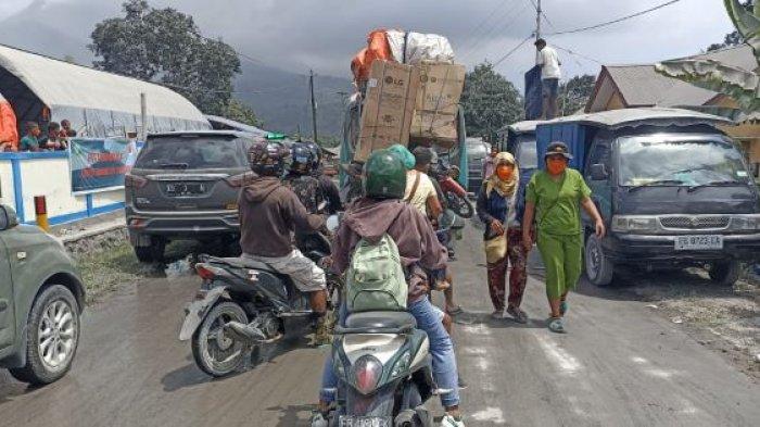 Lewotobi Status Awas, Polres Flores Timur Buka Tutup Jalan Utama Trans Pulau Flores ...