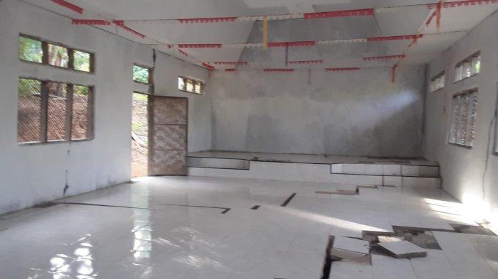14 Rumah dan 1 Gereja Rusak Parah Akibat Retakan Tanah di Desa Kuneman ...