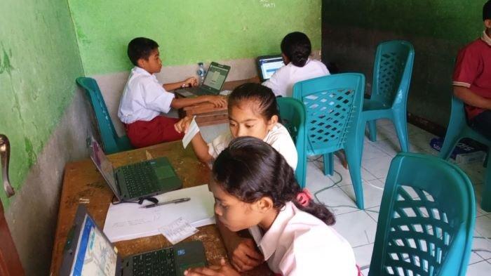 Kendala Jaringan Internet, Siswa-siswi SDN Waidahi Sikka Laksanakan ...