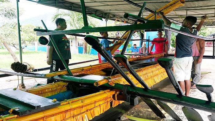 Semana Santa 2023, Sampan Kayu Antar Patung Yesus Tersalib saat Jumat ...