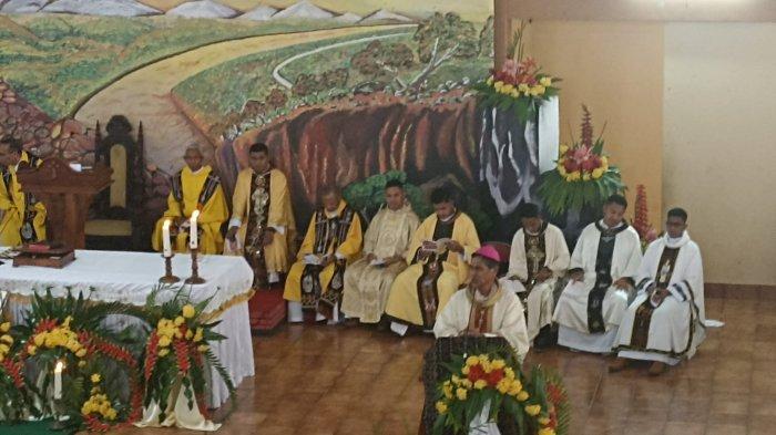 Tahbiskan Imam di Ledalero Flores, Mgr Vincentius: IFTK Ledalero Sumber ...