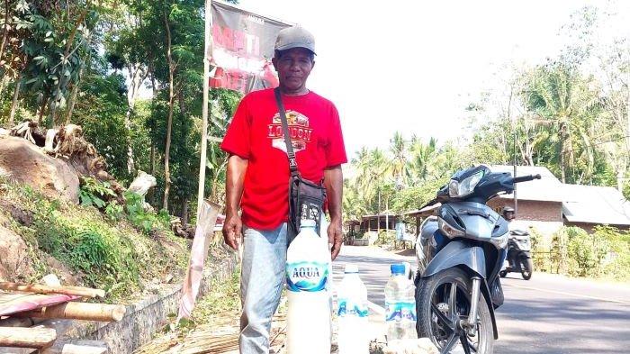 Potret Hidup Kakek 63 Tahun, Yosep Boli Narek, Jual Tuak di Pondok ...
