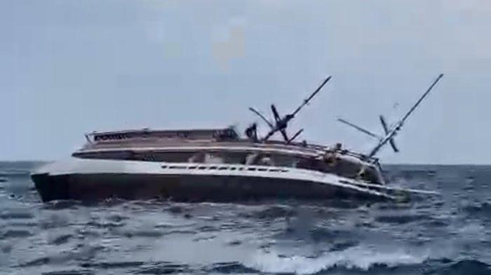 Kapal Wisata Budi Utama Tenggelam di Labuan Bajo Sempat Miring Kiri - Tribunflores.com