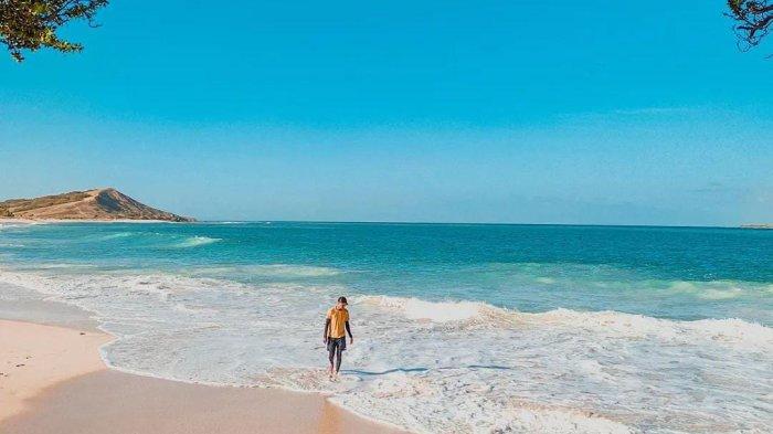 Intip Indahnya Pantai Liman di Pulau Semau NTT, Gradasi Laut dan Pasir ...