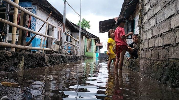 Waspada, BMKG Keluarkan Peringatan Dini Banjir Rob Landa Sejumlah Wilayah di NTT - Tribunflores.com