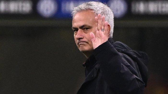 AS Roma Era Jose Mourinho: Sukses Eropa, Tantangan Domestik di Liga ...
