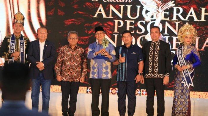 Jroh! Aceh Pertahankan Juara Umum API Awards 2022 - tribungayo.com