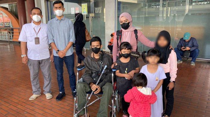 BPPA dan Dinsos Aceh Pulangkan Satu Keluarga Kurang Mampu dari Jakarta - tribungayo.com