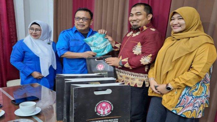 Batik ‘Nyan Cap’ Kabupaten Aceh Besar Dipromosikan HPN di Jakarta ...