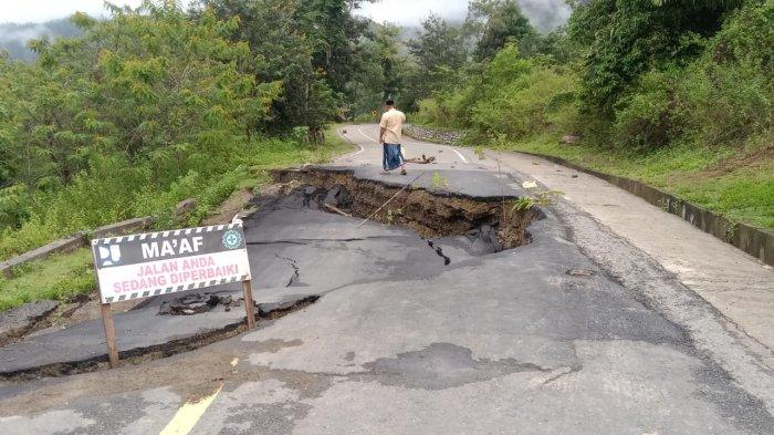 BREAKING NEWS: Jalan Nasional Amblas, Lintas Aceh Tengah-Gayo Lues Lumpuh - tribungayo.com
