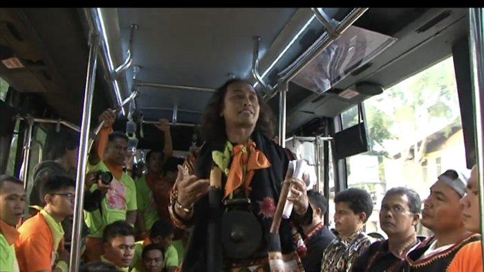 Didong Dalam Trans Jakarta: Bunyi Canang dan Tepok Runcang - tribungayo.com