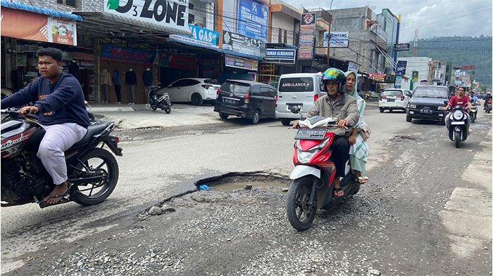 Warga Mengeluh Jalan Rusak Menahun di Aceh Tengah Tak Kunjung Diperbaiki - tribungayo.com