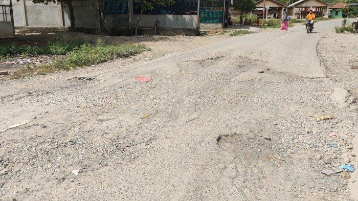 Jalan Muara Situlen - Leuser di Aceh Tenggara Bertabur Lubang ...