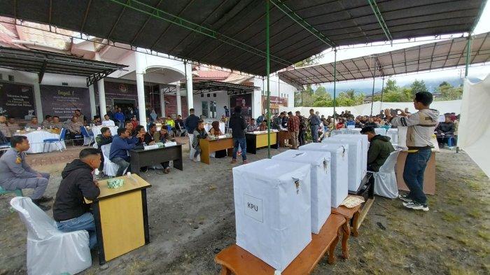 KIP Bener Meriah Adakan Simulasi Pemungutan Suara dan Pengamanan TPS Pemilu 2024 - tribungayo.com