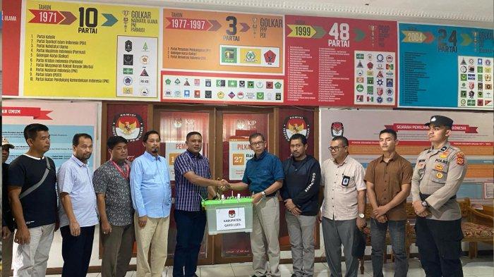 KIP Gayo Lues Serahkan Dokumen Rekapitulasi Hasil Penghitungan Suara ...