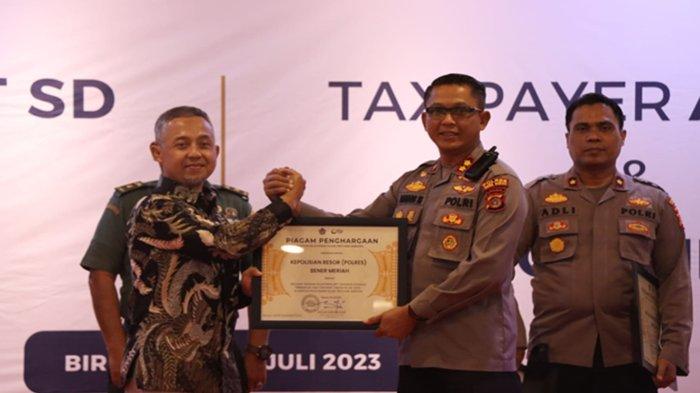 Polres Bener Meriah Terima Penghargaan Tax Payer Award dan Tax Gathering dari KPP Pratama ...