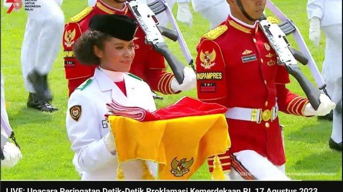 Lilly Indriani Suparman Wenda: Pembawa Bendera Merah Putih Upacara HUT ...