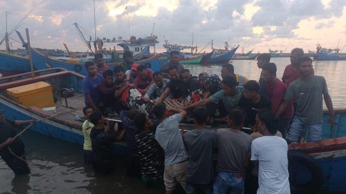 Seorang Nelayan Lhokseumawe Meninggal Dunia Saat Berlayar Cari Ikan - tribungayo.com