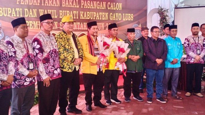 Said Sani-Saini Disambut Adat Melengkan Saat Mendaftar di KIP Gayo Lues ...