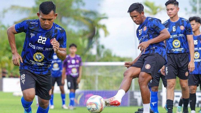 Adam Mitter Masih Absen, Ini Daftar 16 Pemain Persiraja yang Latihan ...
