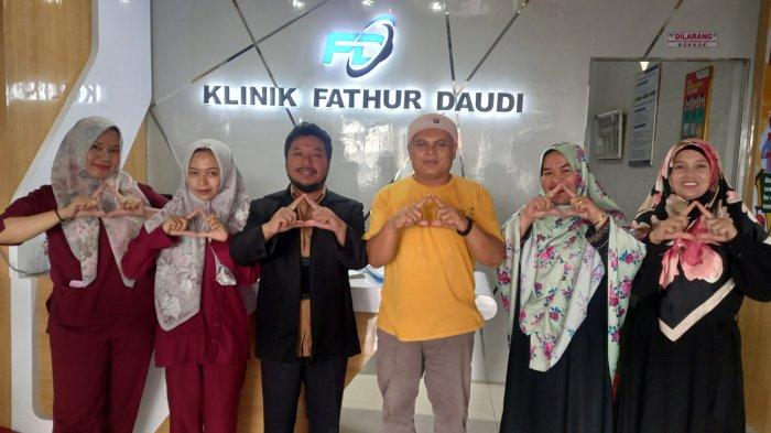 Ketua Asklin Kunjungi Klinik Fathur Daudi Bener Meriah, Dorong ...