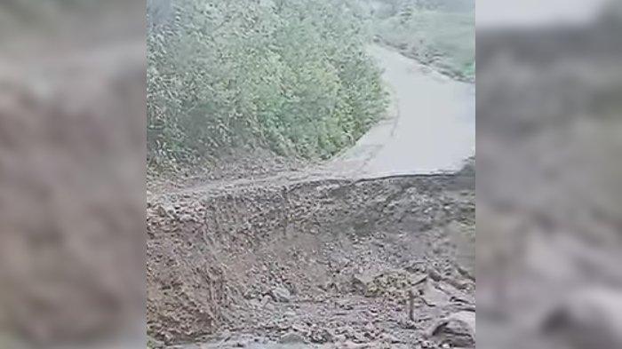 Jalan Penghubung Antar Kecamatan Rikit Gaib- Kutapanjang Gayo Lues ...