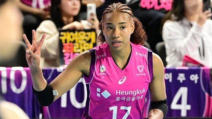 Reina Tokoku Menangis Setelah Terseok dari IBK Altos, Pink Spiders Akhirnya Menang 3-2 ...