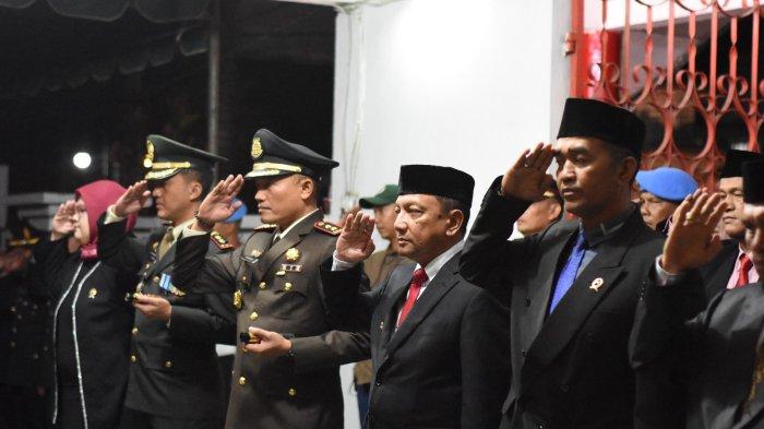 Meski Diguyur Hujan, Upacara Taptu dan Pawai Obor di Aceh Tengah Dihadiri Ribuan Peserta ...