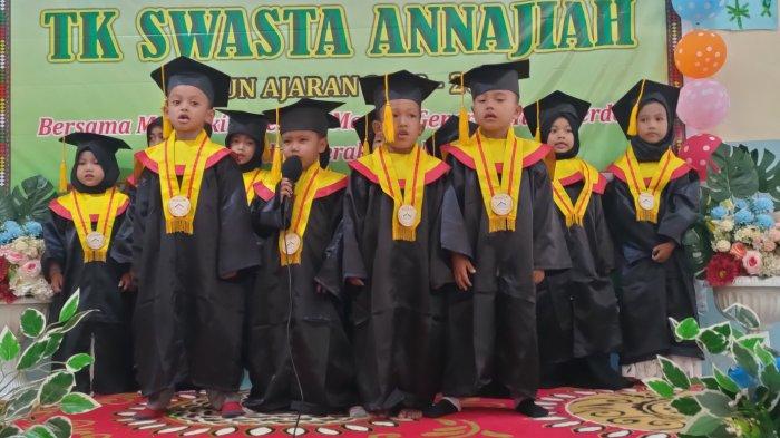 TK Swasta Sabilun Najah Lawe Loning Aman Aceh Tenggara Wisuda 12 Murid ...