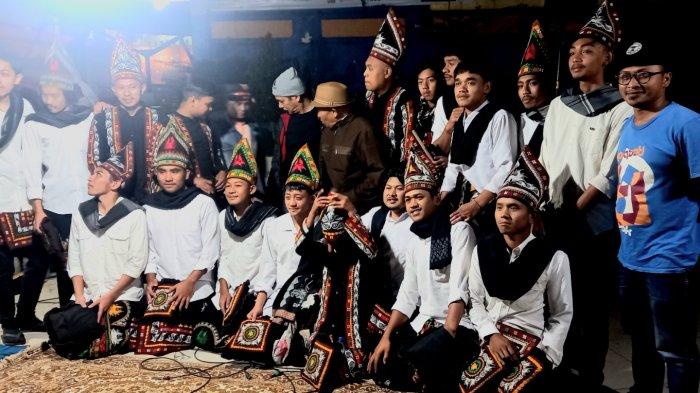 Dewantara Bawakan "Didong Aman" dalam Kopi Gayo Didong Runcang di Taman ...