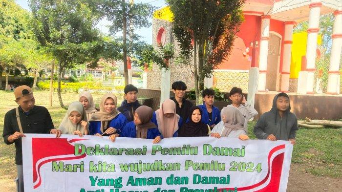 Mahasiswa di Aceh Tengah Gelar Aksi Ajak Masyarakat Ciptakan Pemilu Aman dan Damai - tribungayo.com