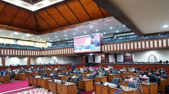 DPRA Jaring Pendapat Terkait Revisi UUPA - tribungayo.com