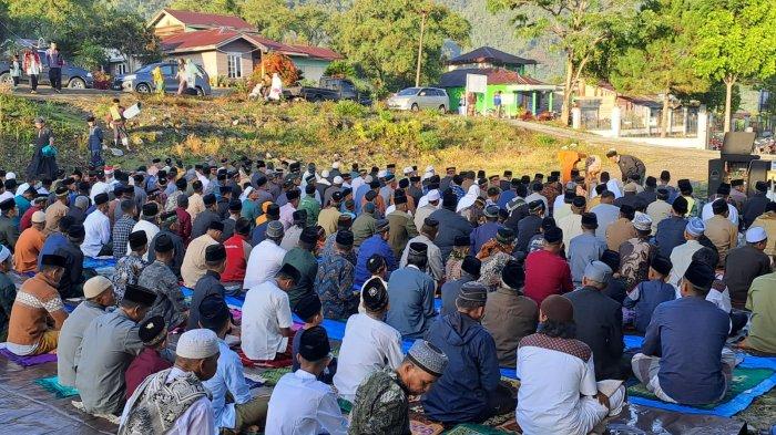 Contoh Naskah Khutbah Idul Fitri 1446 H dengan Tema Mengetuk Pintu ...