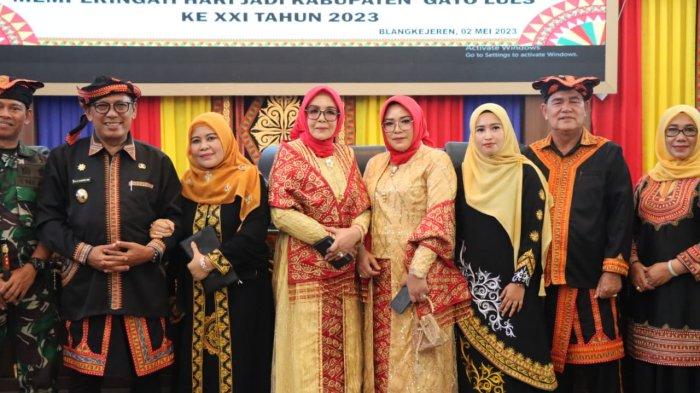 Hadiri HUT Ke-21 Gayo Lues, Anggota DPRK Aceh Tengah Suryati Waas Ajak ...