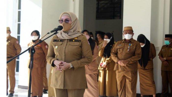 Tekan Kemiskinan, Wabup Bone Bolango Minta OPD Salurkan Bantuan ... Tekan Kemiskinan, Wabup Bone Bolango Minta OPD Salurkan Bantuan ...