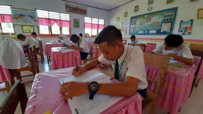 Siswa di NTT Masuk Sekolah Jam 5 Pagi, Tidur Pukul 22.00 Bangun 04.00 - Tribun Gorontalo