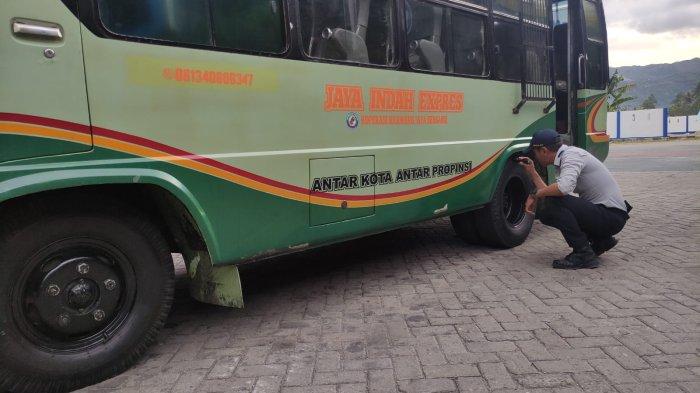 Pastikan Keamanan Penumpang, Dishub Terminal Dungingi Rutin Lakukan Ramp Check. - Tribun Gorontalo