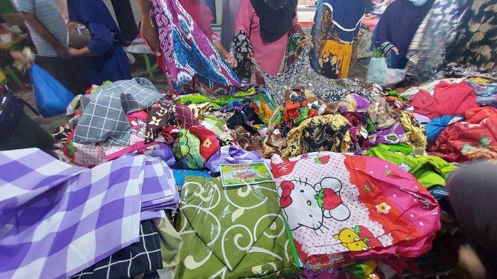 Pedagang Daster Pasar Limboto-Gorontalo Diserbu Emak-emak - Tribun ...