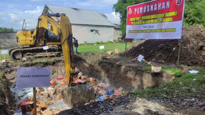 Polisi Kembali Memusnahkan 4 ton Miras Gorontalo, Rata-rata Cap Tikus ...