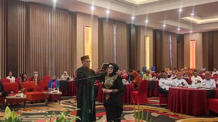 Ellys Rachman Dilantik Kembali Jadi Rektor Universitas Bina Taruna Gorontalo - Halaman all ...