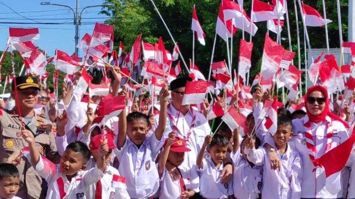 Pembagian 10 Ribu Bendera Merah Putih Dinilai Bisa Tumbuhkan Jiwa Nasional Warga Bone Bolango ...