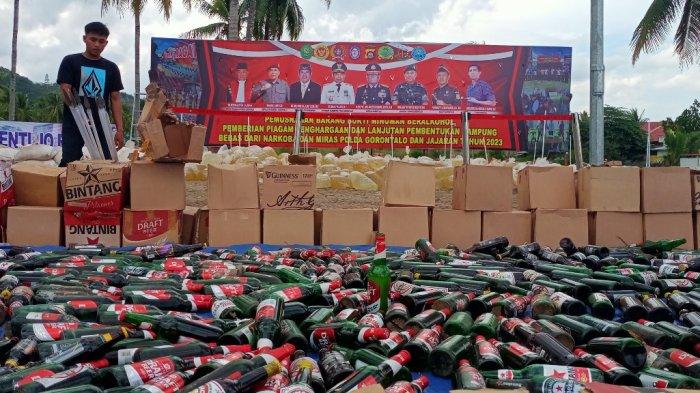 30 Ribu Liter Miras Sitaan Dimusnahkan Polda Gorontalo - Tribun Gorontalo