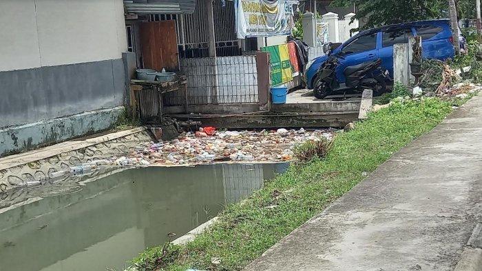 Sampah Menumpuk di Drainase Kota Gorontalo, Jadi Biang Kerok Banjir - Tribun Gorontalo