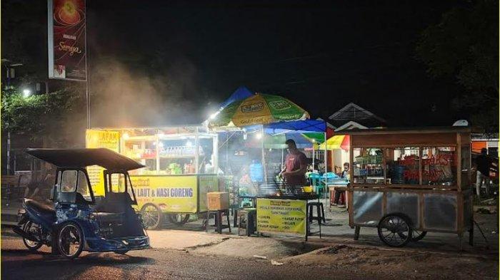 Aneka Jajanan Murah di Taman Kalimadu Kota Gorontalo, Kudapan Dijual ...