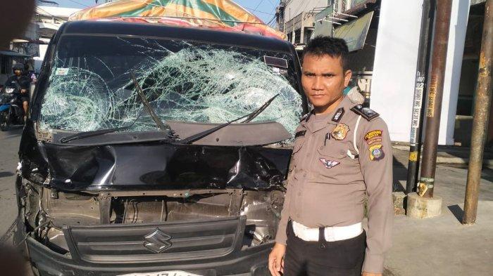 Kecelakaan Beruntun Berujung Maut, Mobil Pikap Tabrak 3 Motor, 1 Orang Tewas - Tribun Gorontalo