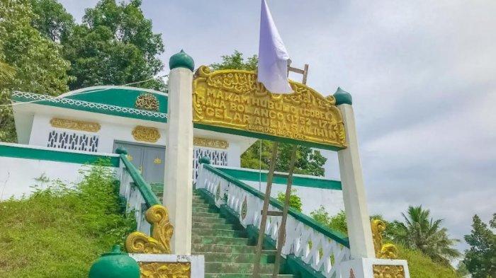 Makam Raja Hubulo di Gorontalo Ramai Dikunjungi Peziarah Jelang Bulan ...